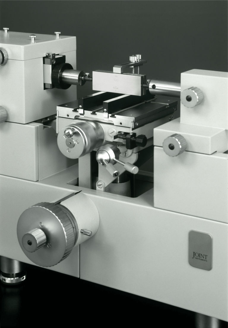 MICROREP Joint Instruments / 横型万能測長機 - 精密測定機器 | 株式会社シーケービー